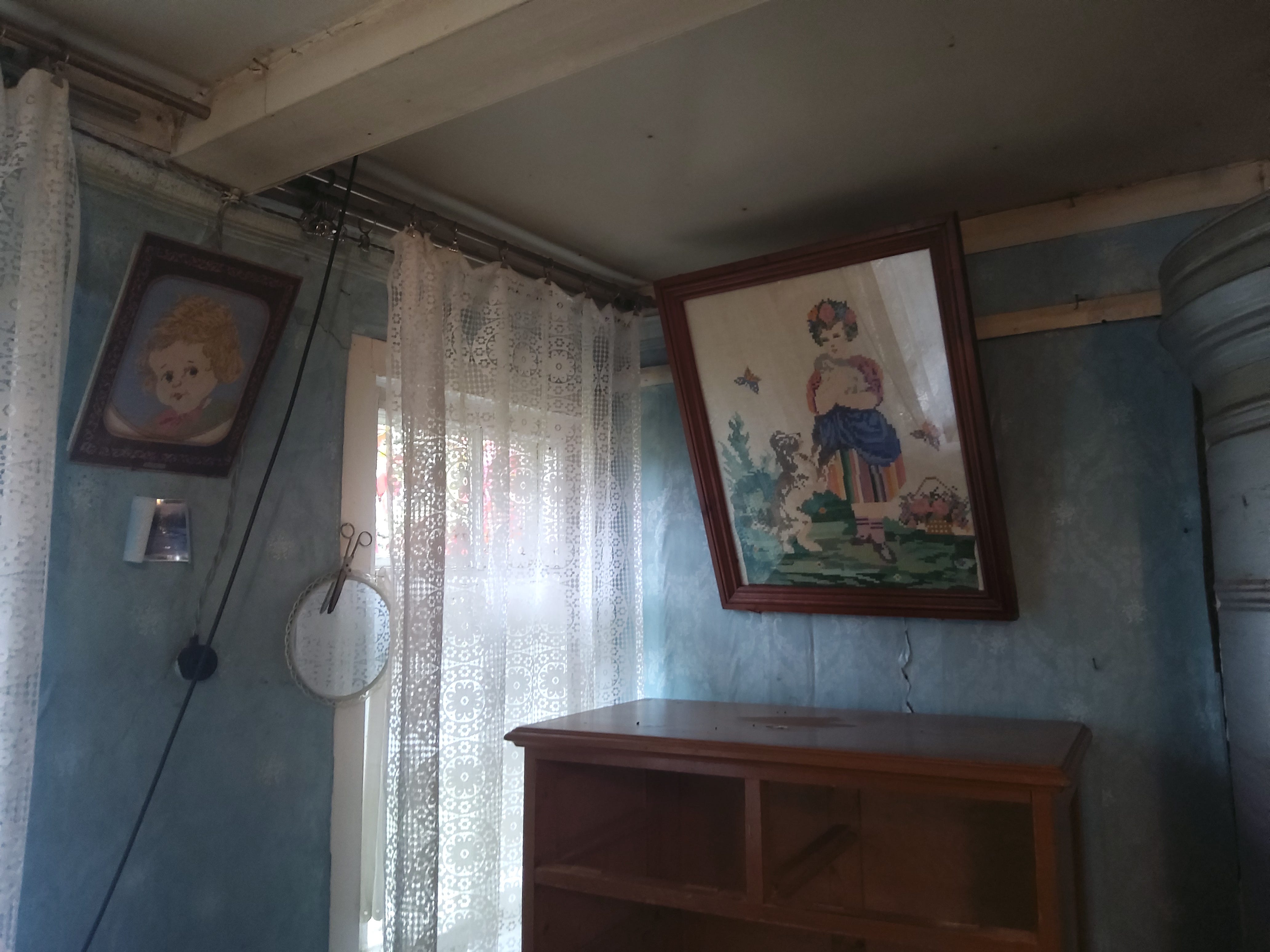 Take a tour of Edward's country manor - Edward Slavsquat