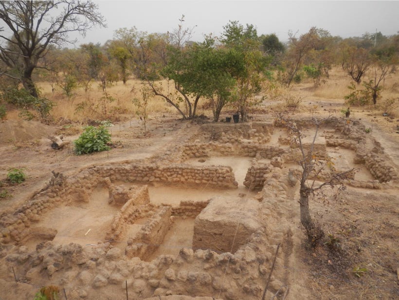 A complete history of the Sudano-Sahelian architecture of west Africa ...
