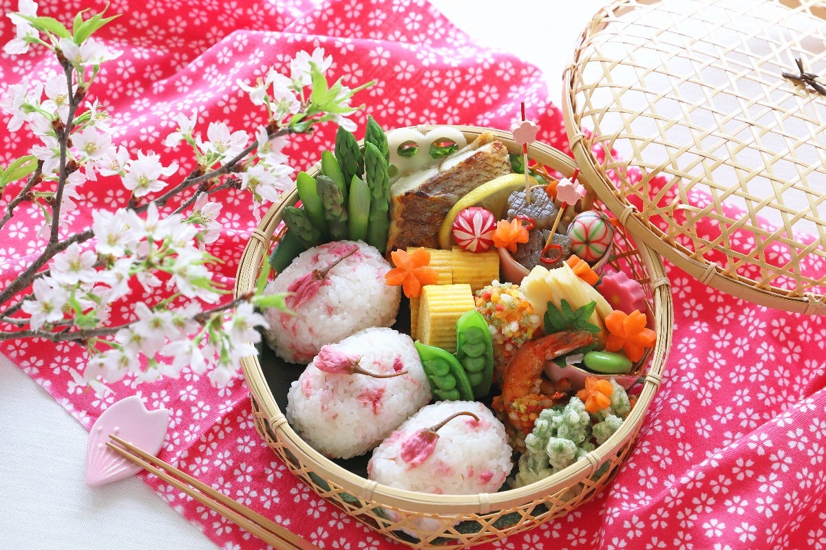 Things Mayumi’s Mother Packed In Her Bento Box - WestWord