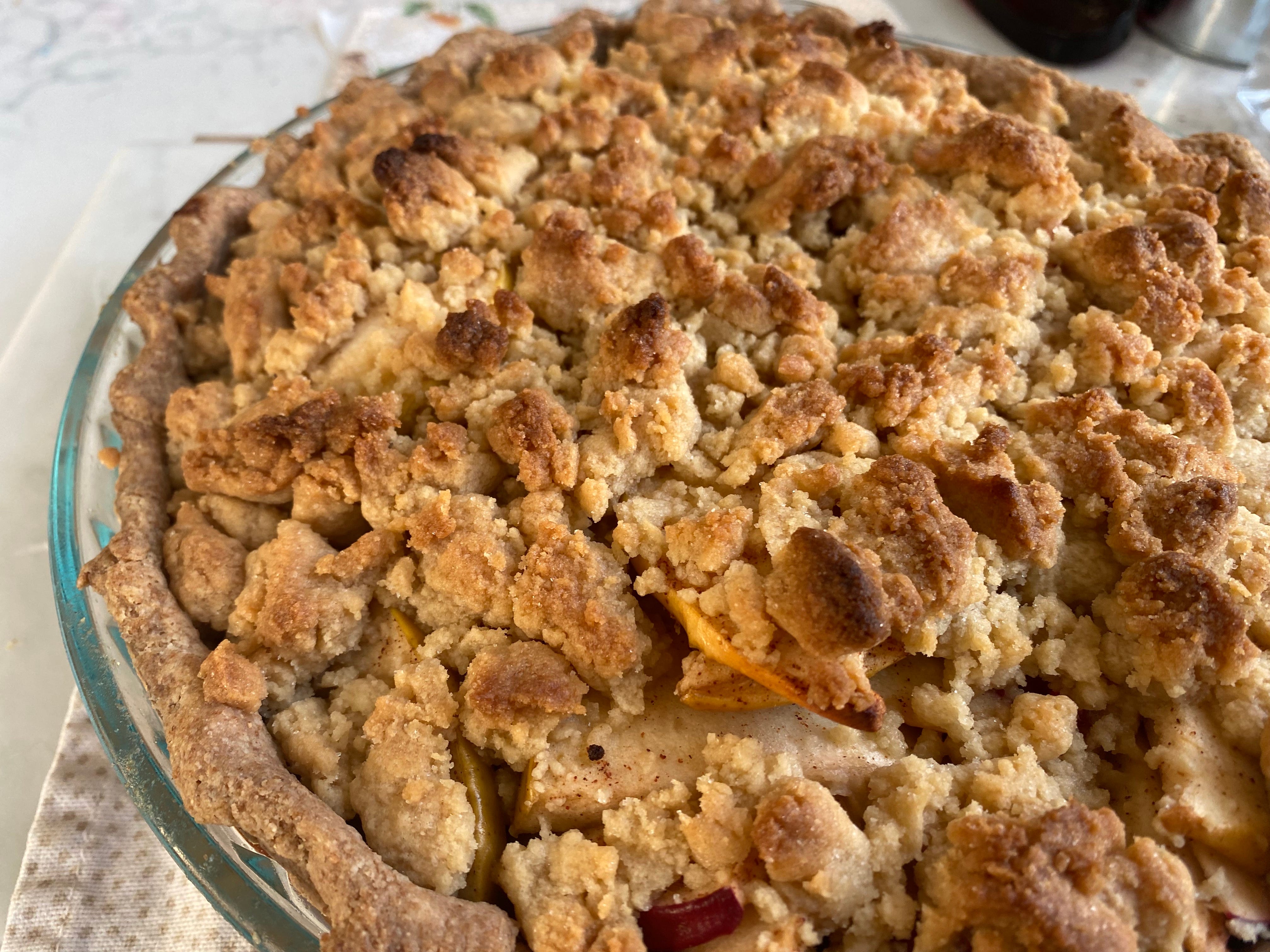 An Apple-Raspberry Crumb Pie for Springtime