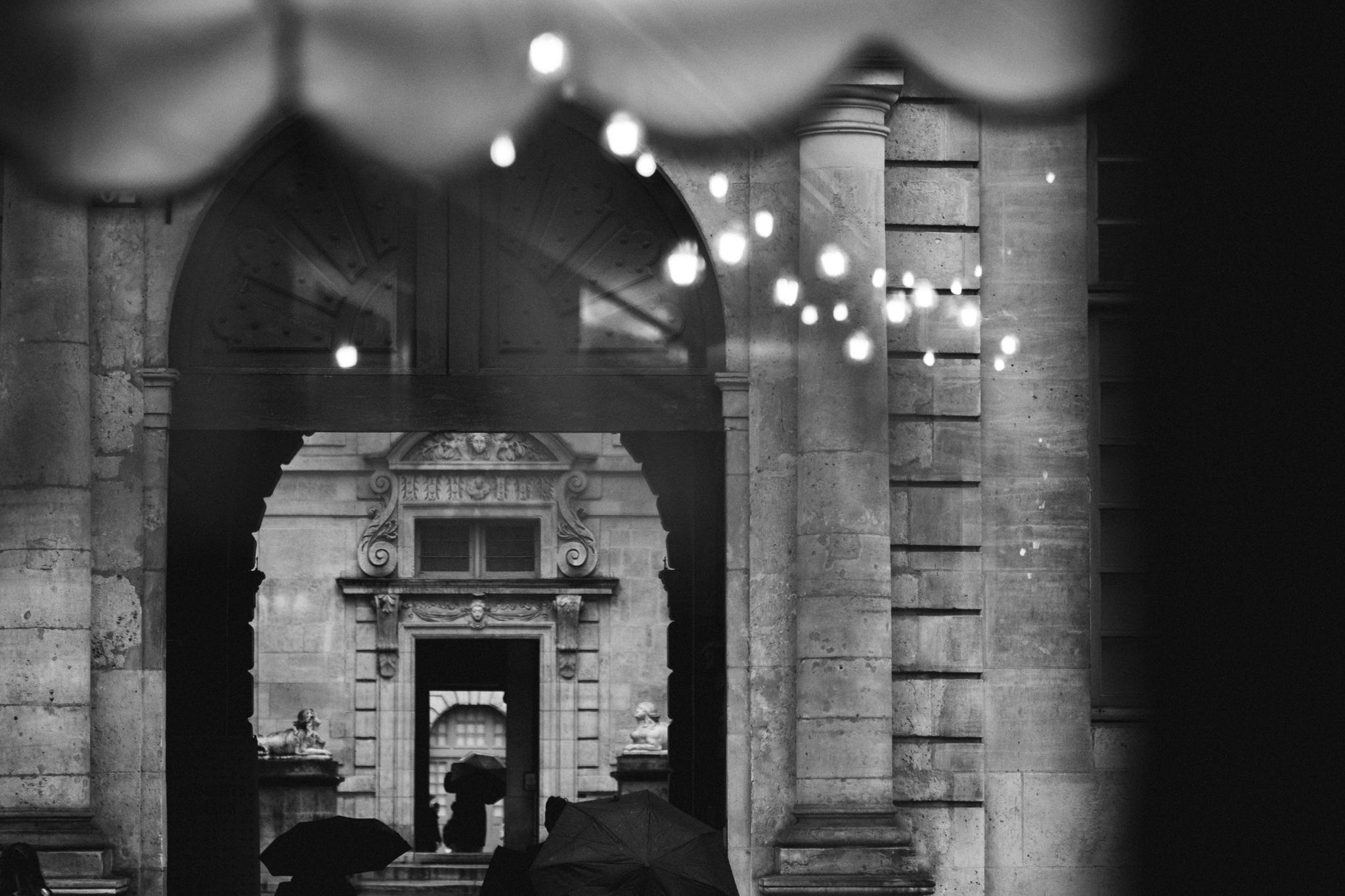 Just another rainy day in Paris - by Augusta Sagnelli