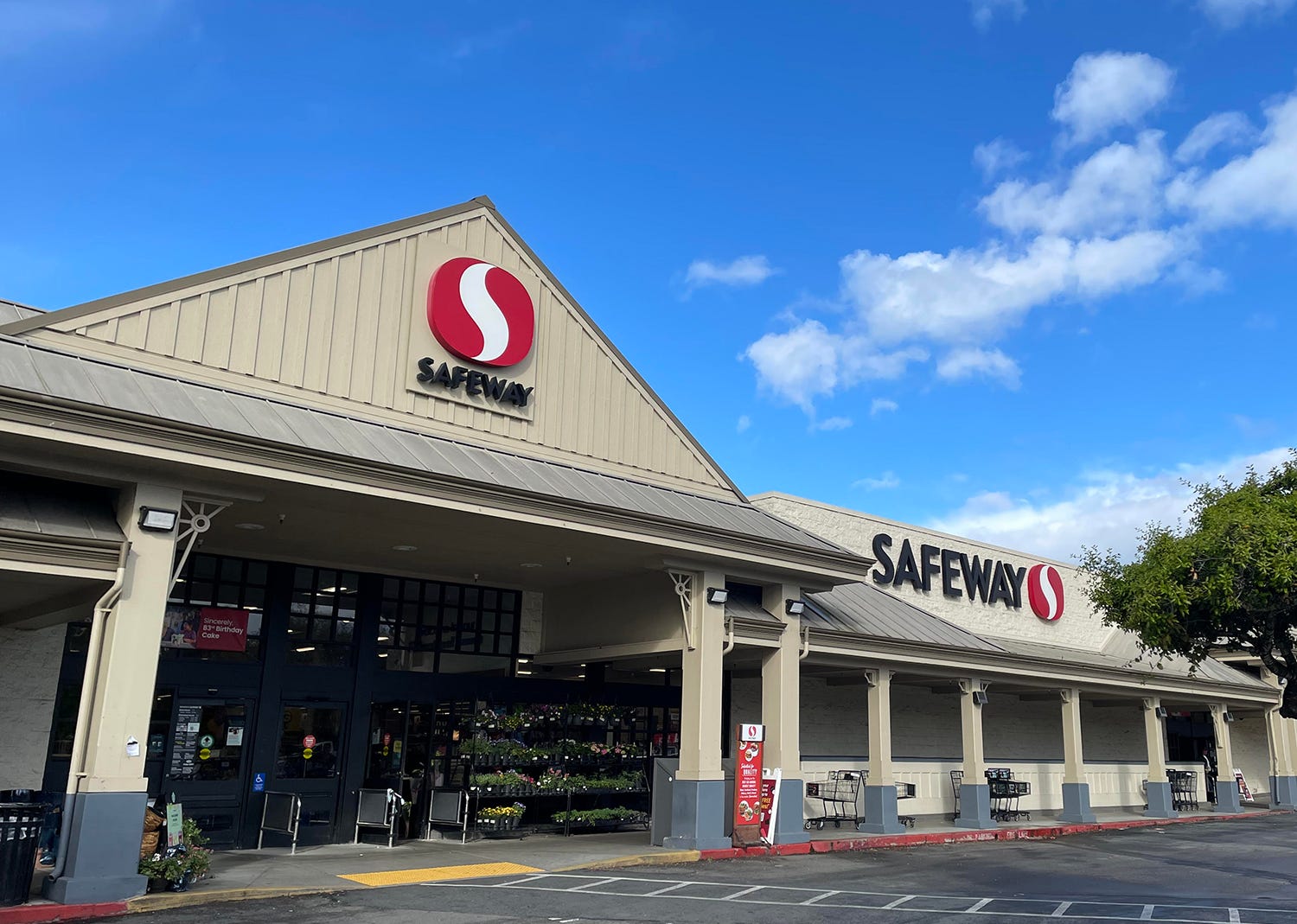 Safeway steps up efforts to prevent teen shoplifting