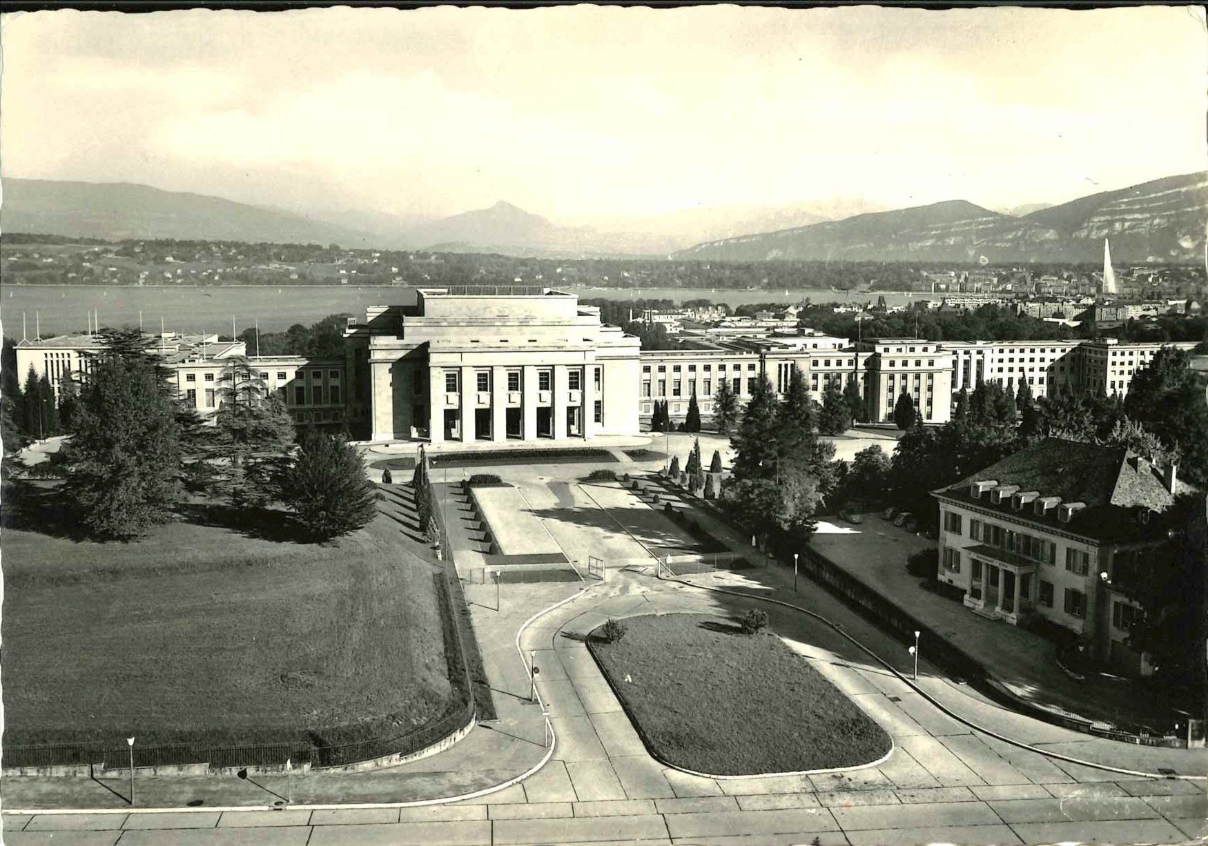 Geneva & the Mont Blanc - by Stephan Sander-Faes