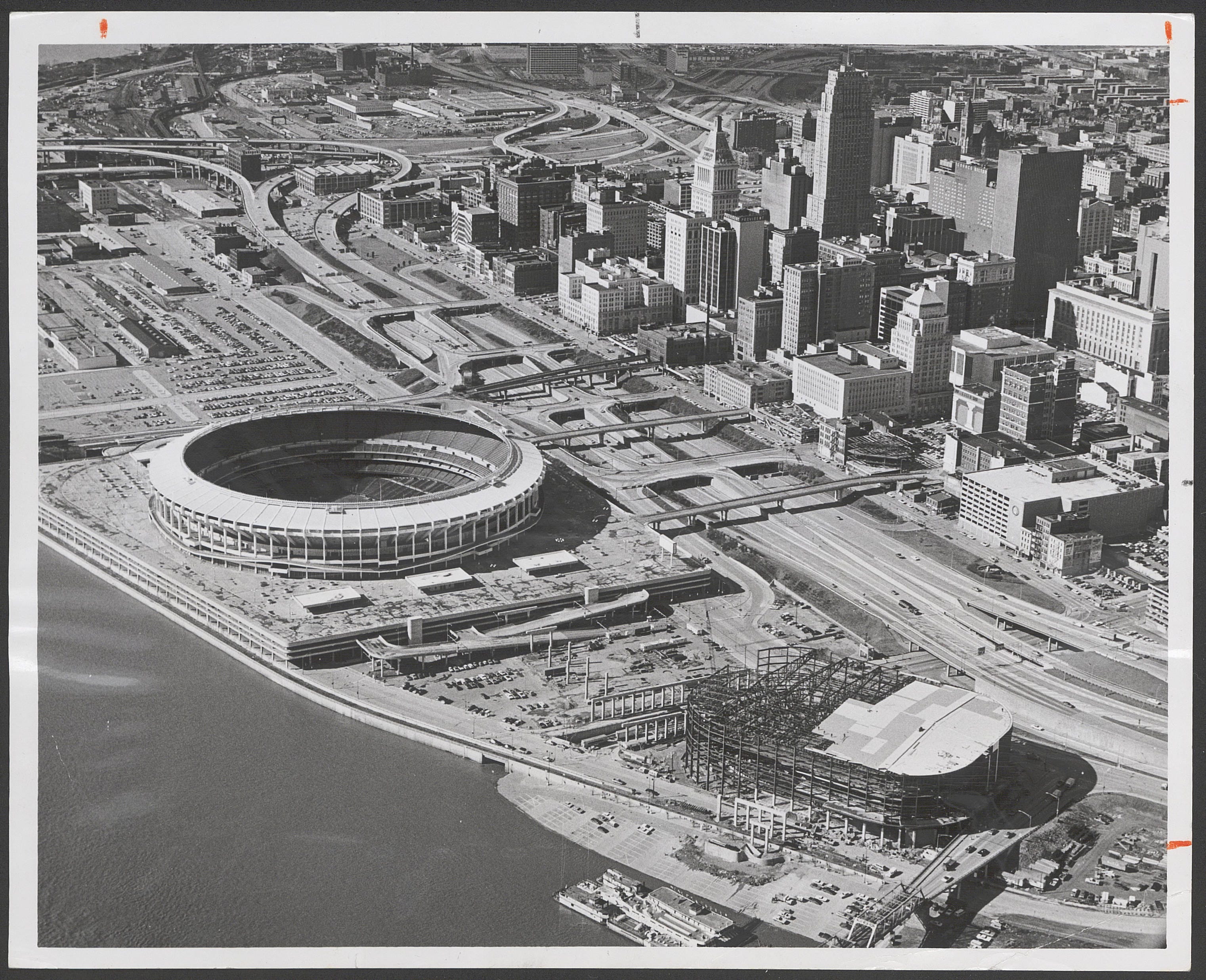 Riverfront Coliseum - by Cam Miller 🎥