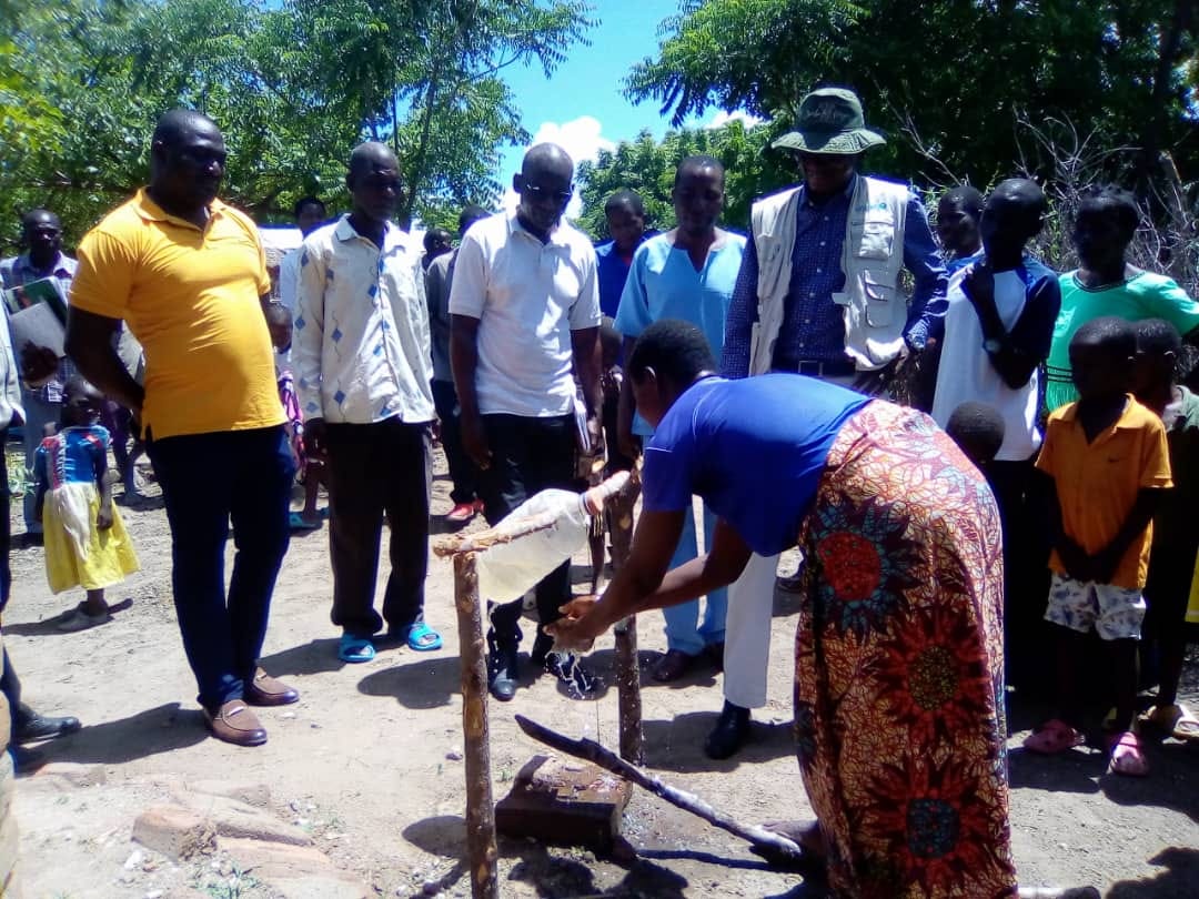 Locals Praised for Building Pit Latrines to Combat Cholera