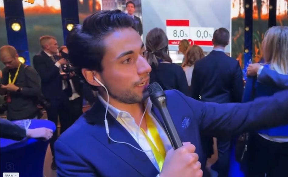 Johan Floderus narcissistiska mediacirkus - Nick Alinia