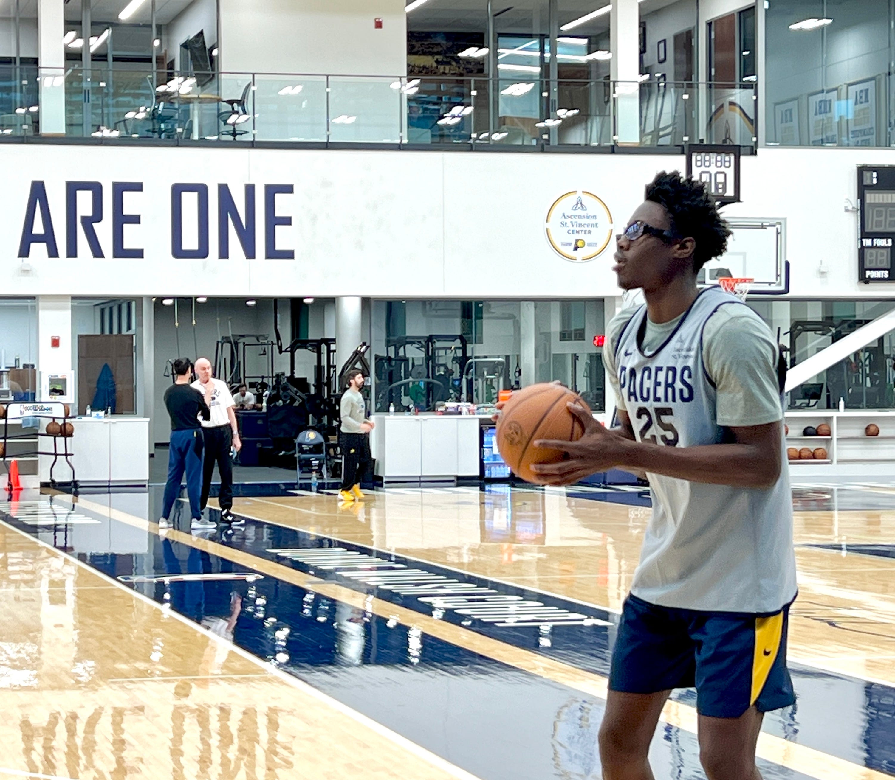 Source: Indiana Pacers center Jalen Smith declining $5.4 million player ...