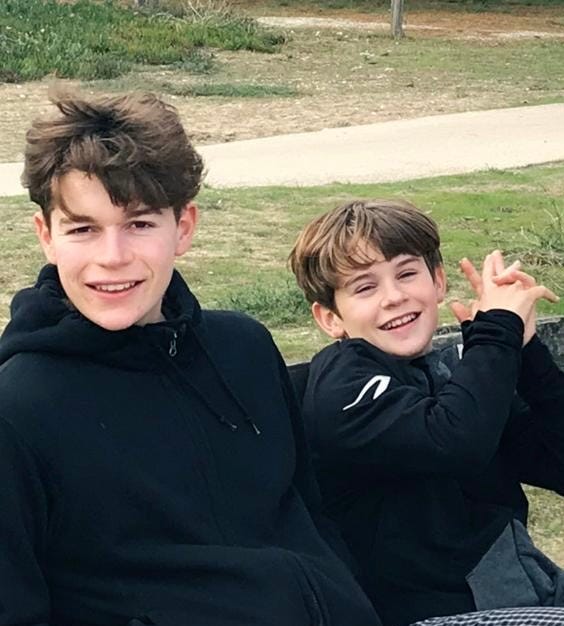 Je me suis trompé sur l'argent - by Dali Dutilleul - Light