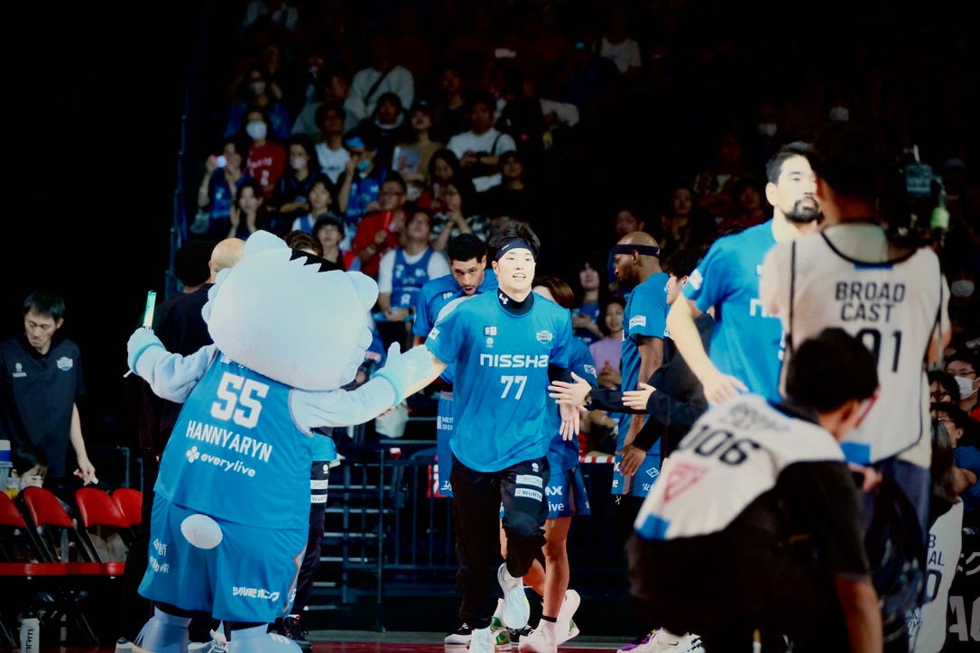 「そこまで興味がなかった」世界に対する岡田侑大の意識の変化 - by 永塚和志（Kaz Nagatsuka)