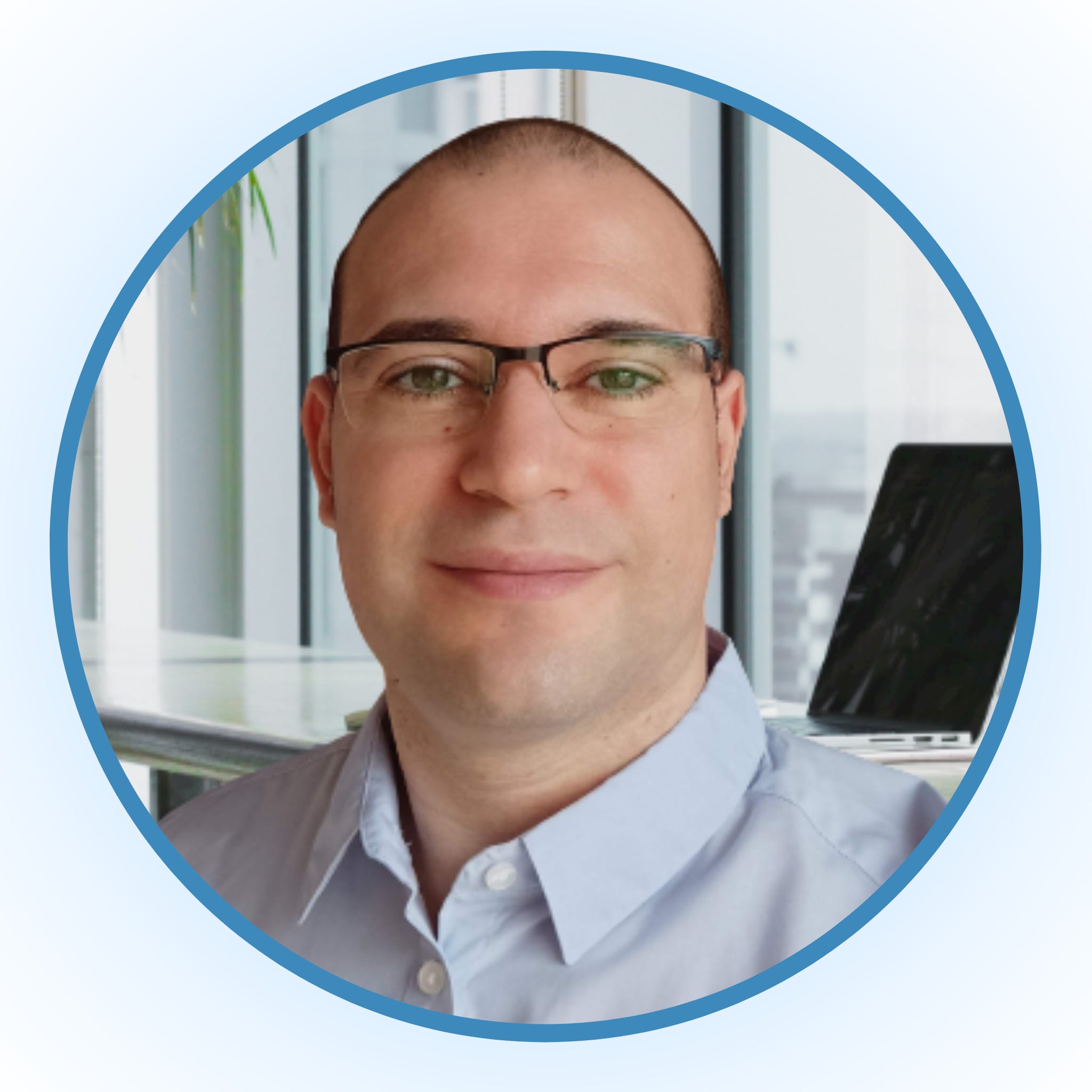 Héctor Simora | Substack