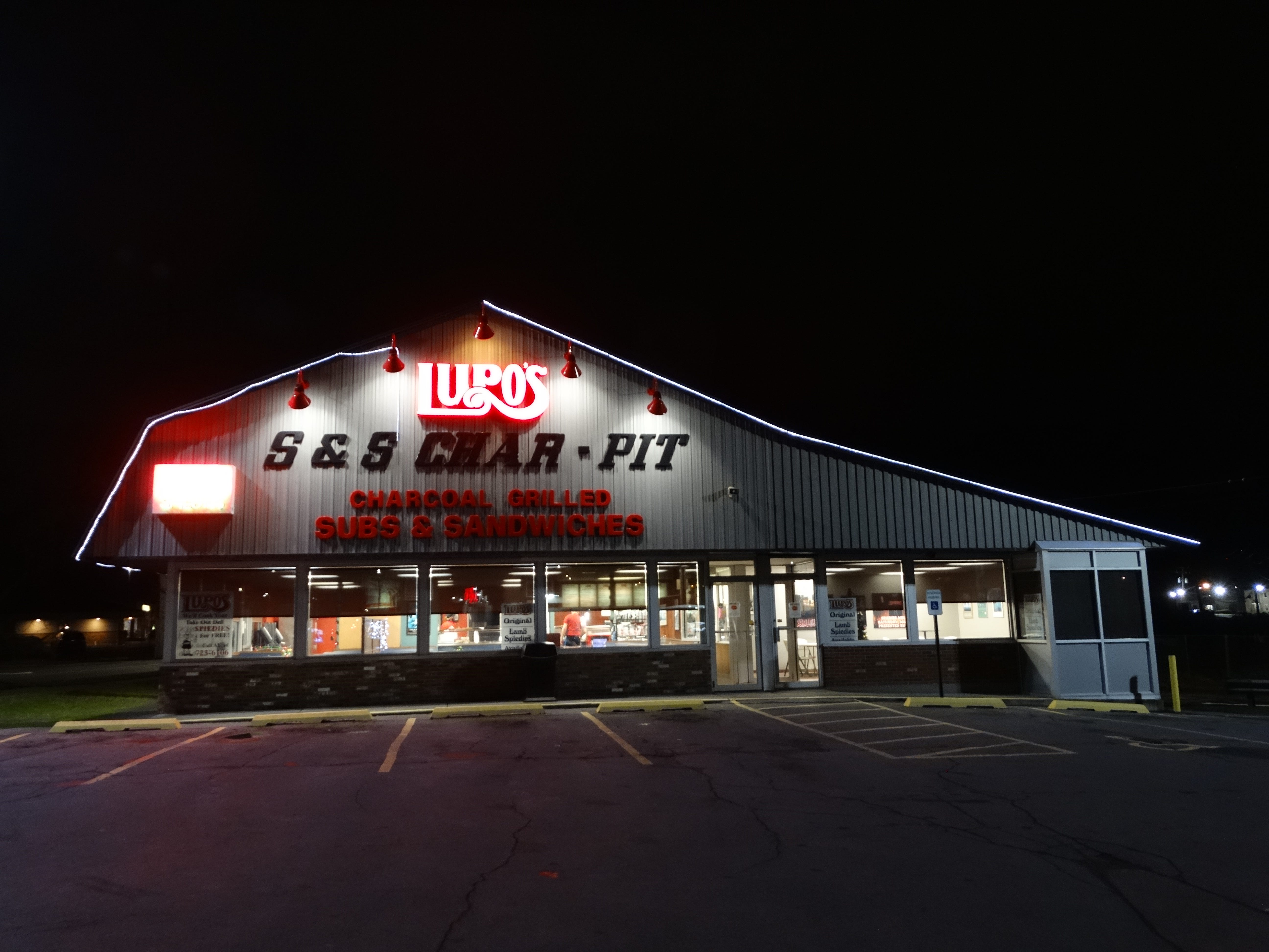 Owner of reopened Arthur Treacher's eyes expansion; NYC's Subway Inn ...