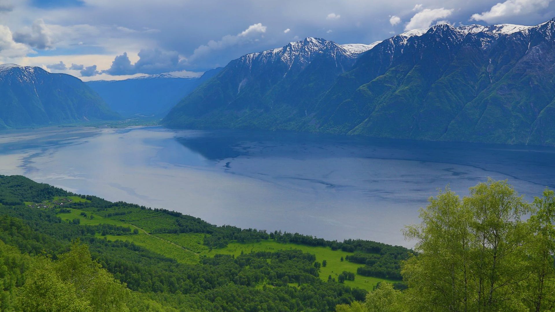 Altaic Legends of the Golden Lake