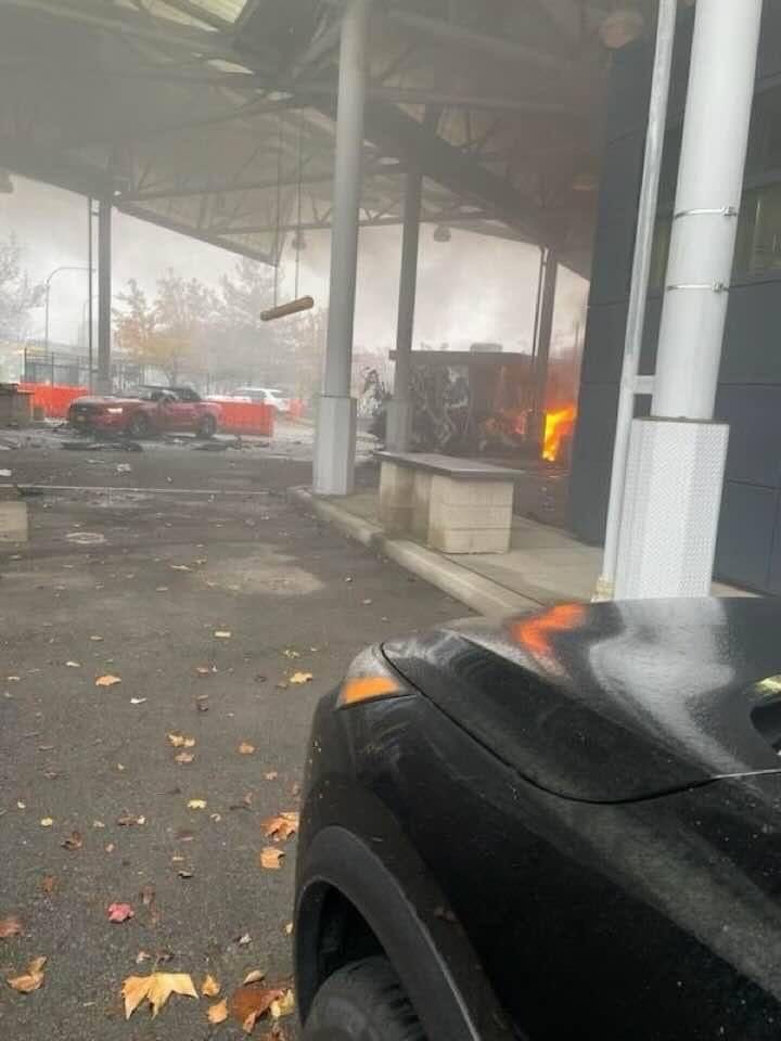 LOOK: Large explosion reported at the Rainbow Bridge in Niagara Falls ...