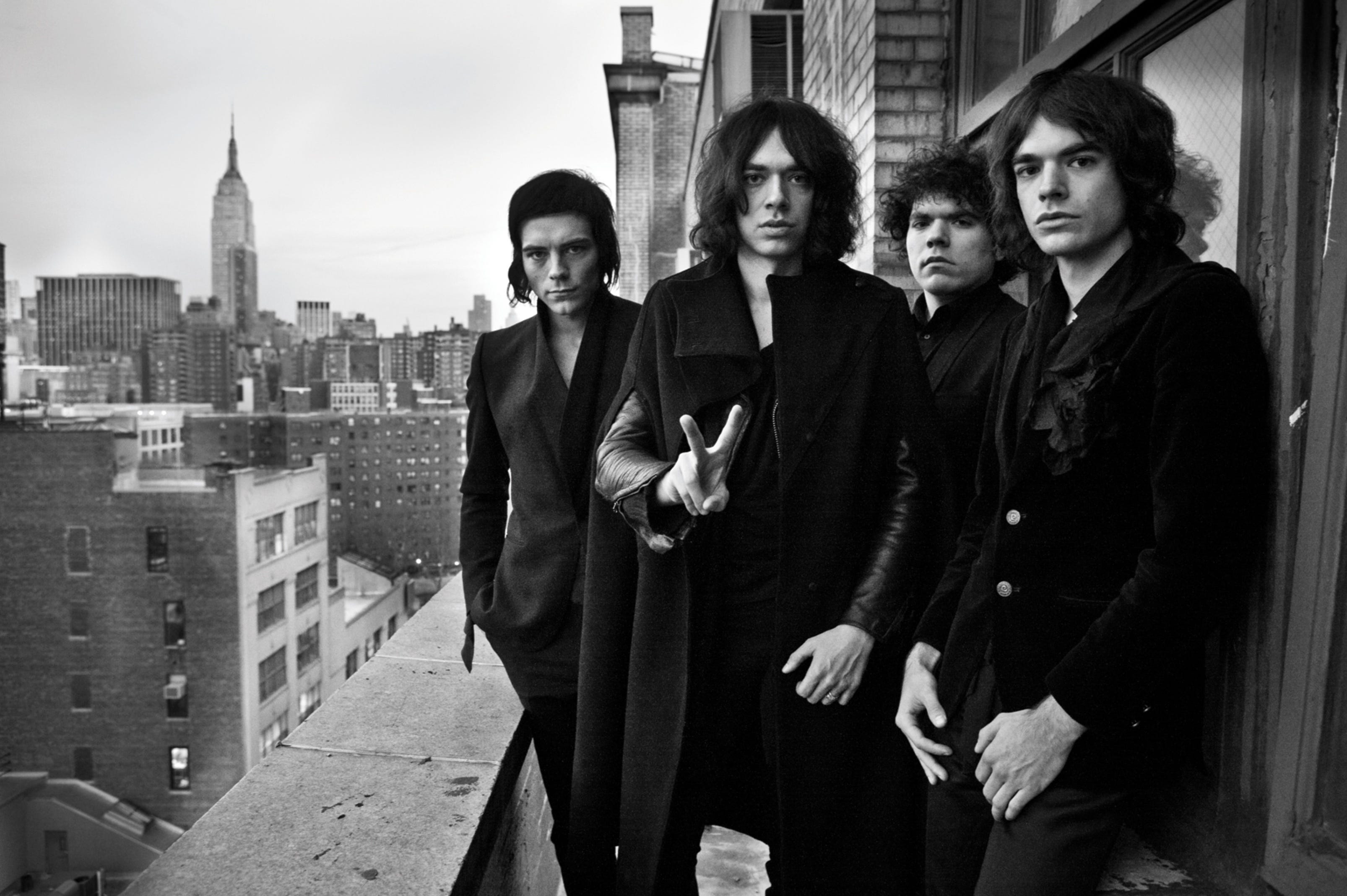 People by Rainer Hosch - DRAWLIGHTS