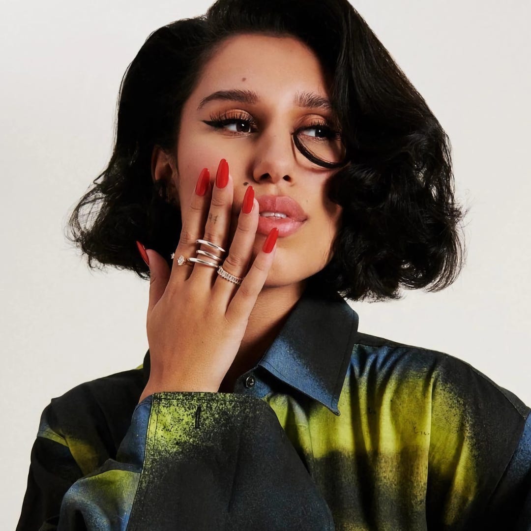 Ep 03: Raye - by Pop Waves Pod - Pop Heads Community