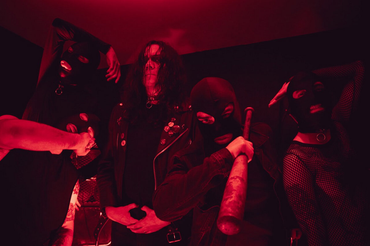 Pus - II (2023) - Ópiumbarlang’s Substack