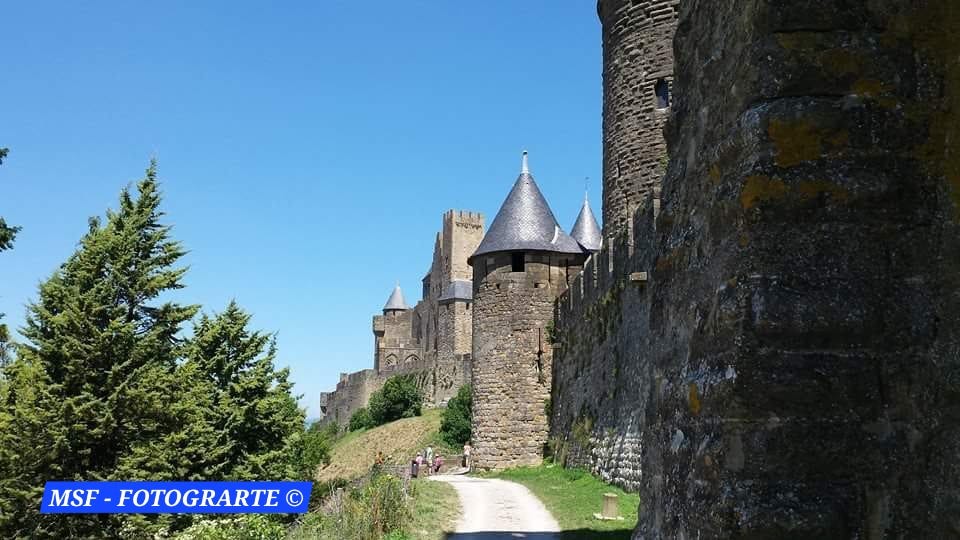 Las murallas de Carcasona (Francia) - by Mercedes