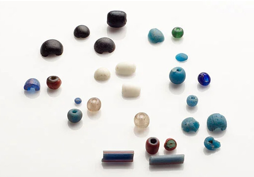 The Evolution of Money in the American Colonies (1607 - 1690)