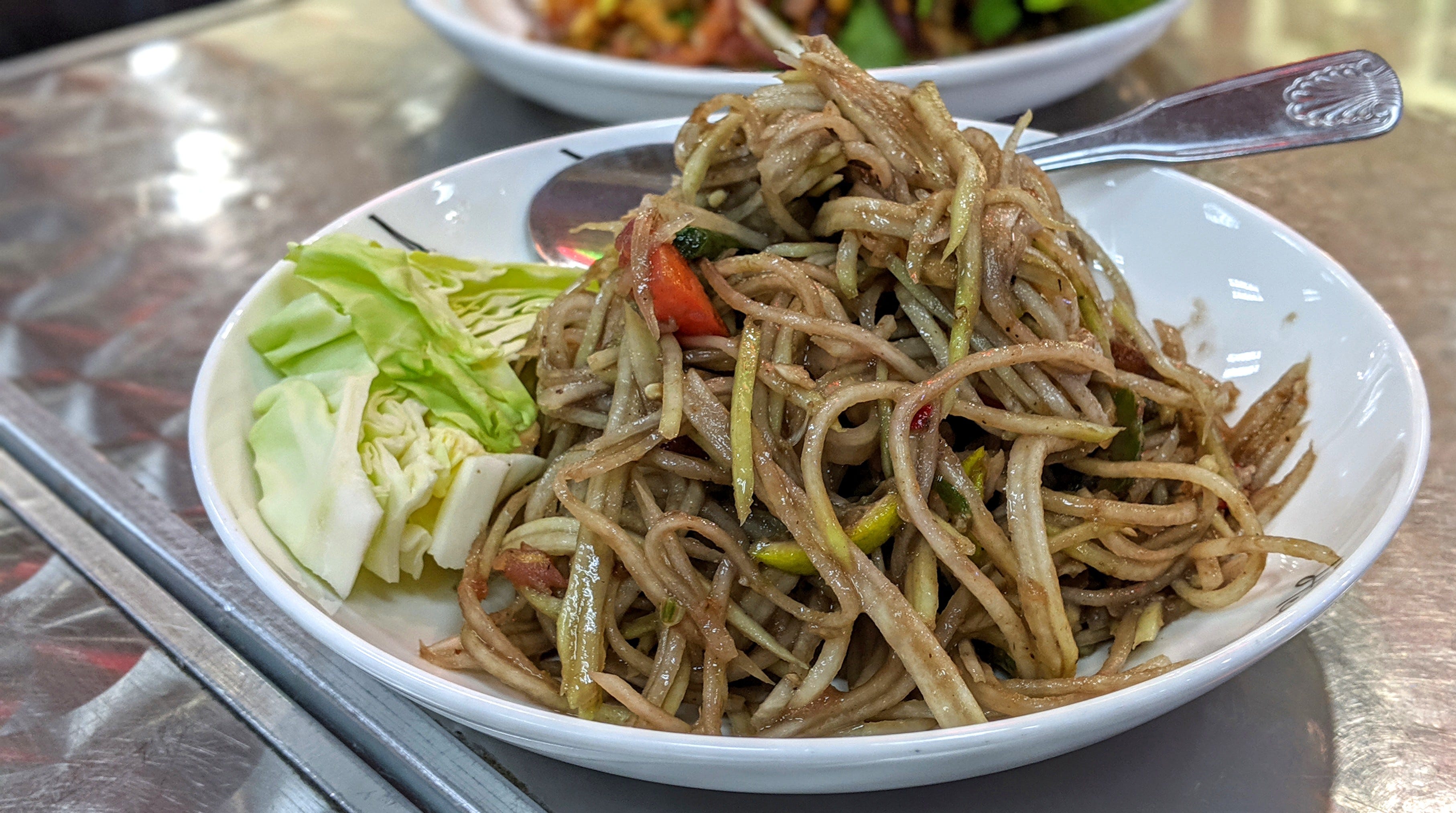 ขันทองสองฝั่งโขง Kim Thai Food Lao Restaurant North Hollywood