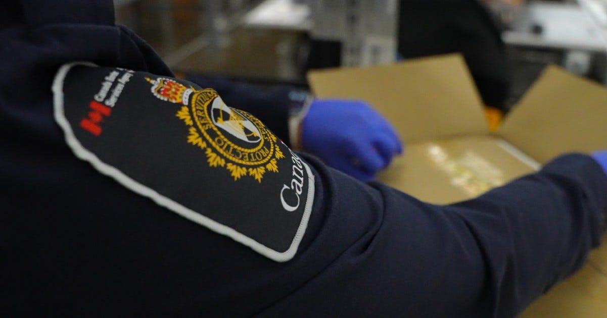 Canada’s border agency allows uniform cross-dressing for new recruits