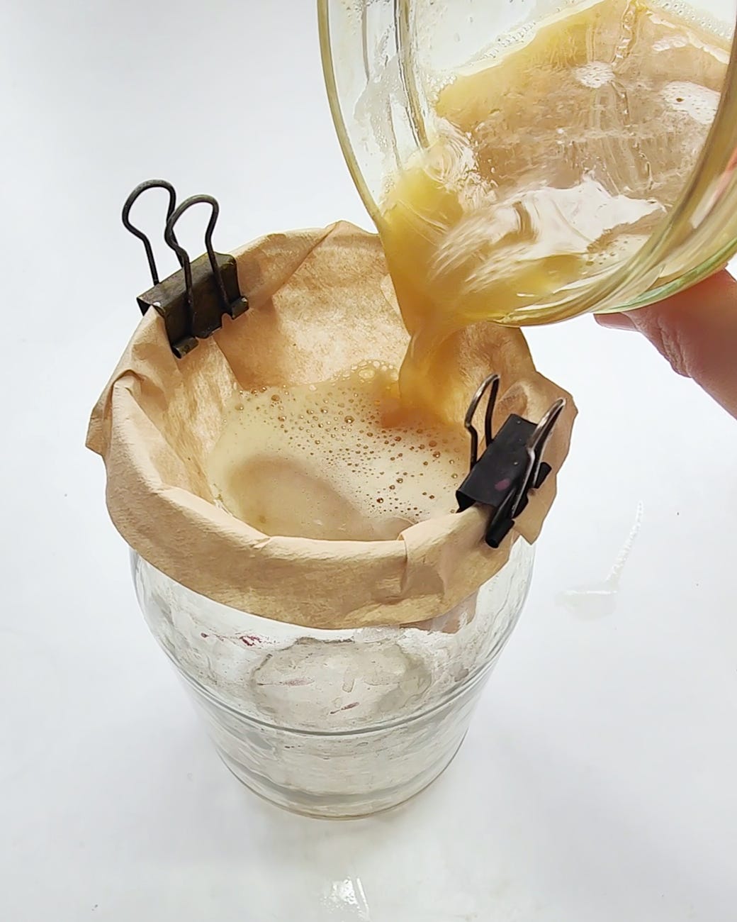 Turning natural dye into pigment - by Ania Grzeszek