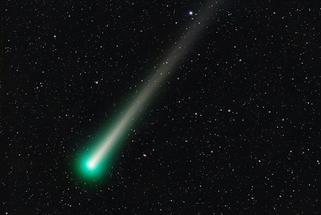 Watch out for the "green comet" - by Tushar V - Space Blaze