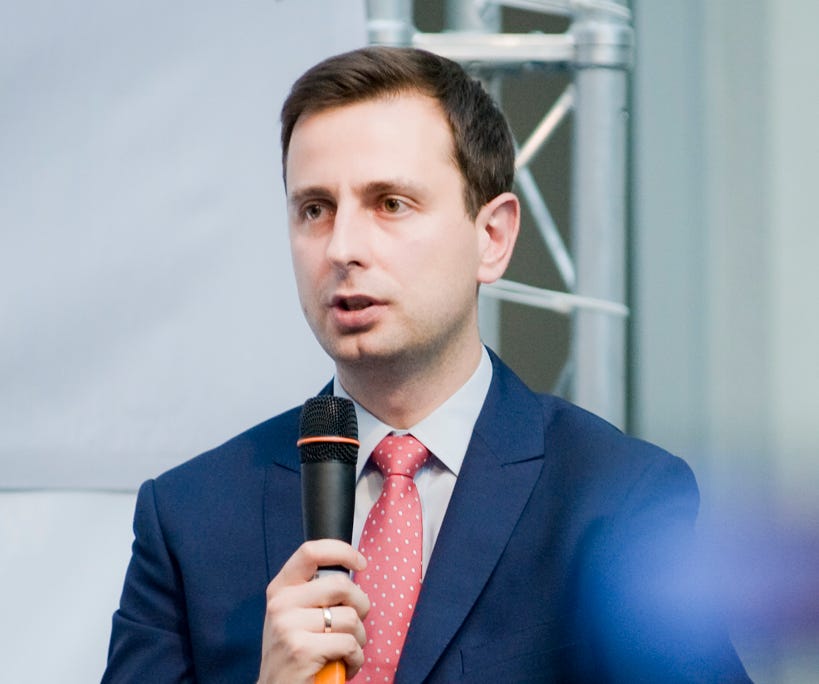 Head Of Polish Defense Ministry: Poland Preparing For Threat Of War ...