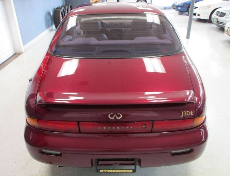 1993 Infiniti J30 t - by Tom Klockau