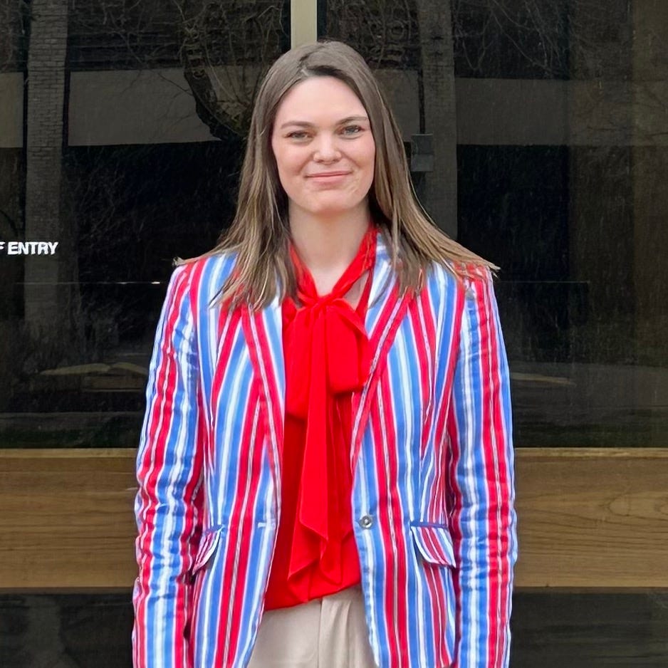 Bella Schiffler's Substack subscriber chat