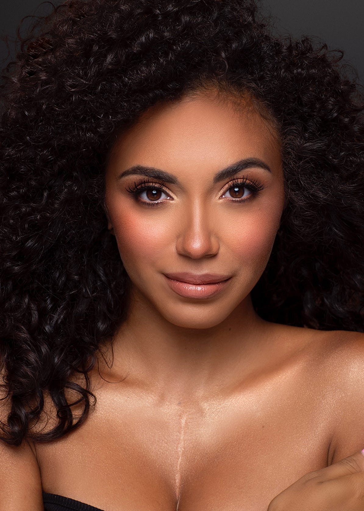 Living with CHD: Meet the model embracing "scar inclusivity"