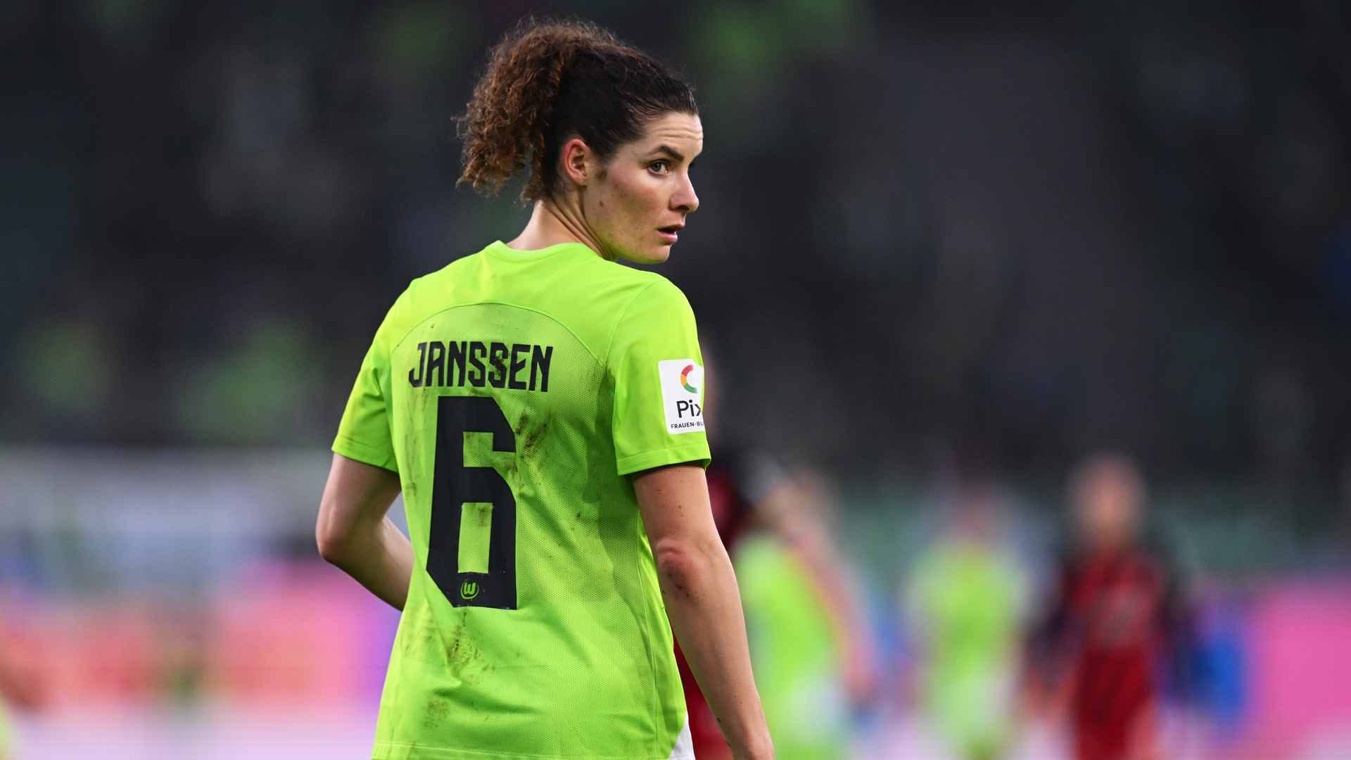 Confirmed! Dominique Janssen signs at Manchester United!