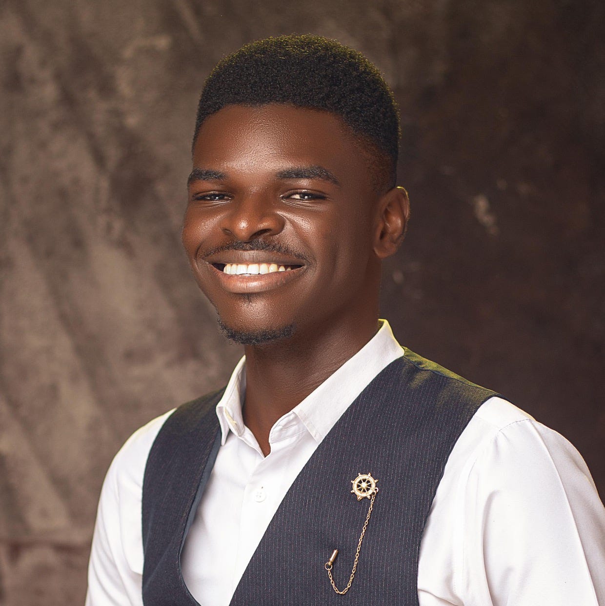 Ola Fakomi | Substack