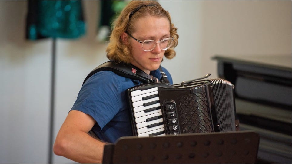 Loren Ehlers Introduces the Accordion to UCT