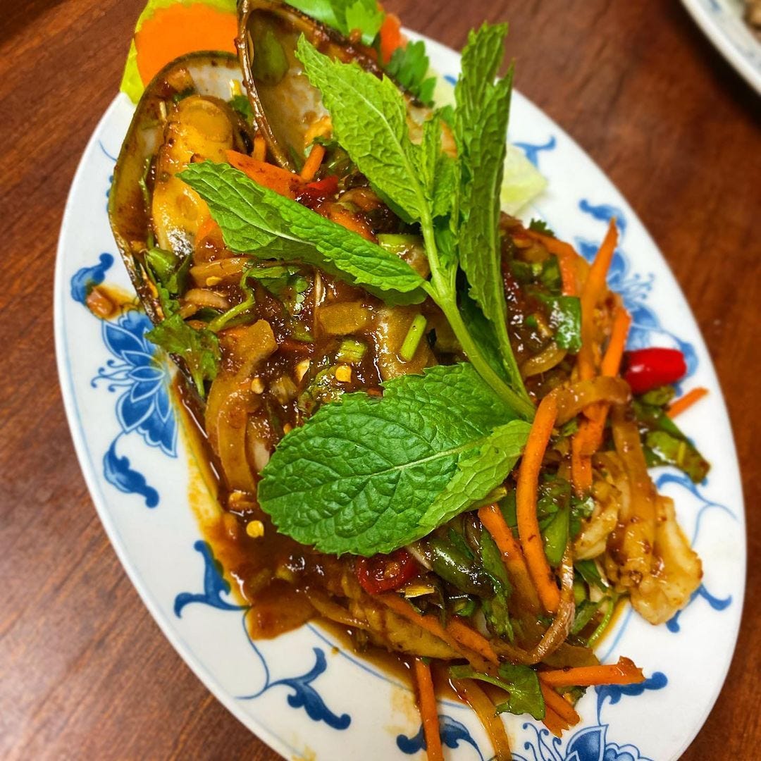 Northeastern Thai: Esarn Kheaw - Wednesdays