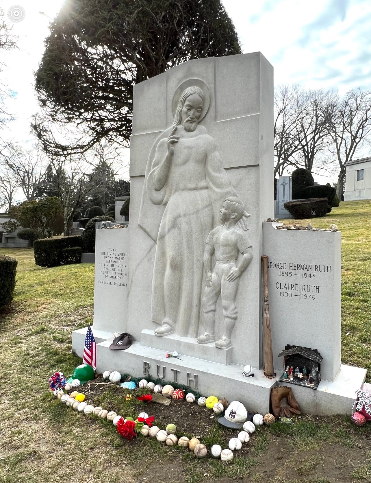 Cemetery Tourism - The Mix with Robert Simonson