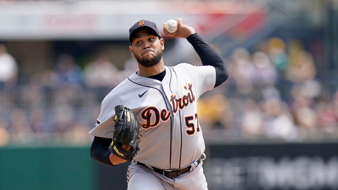 Former Red Sox pitcher opts out of his deal, will test free agency