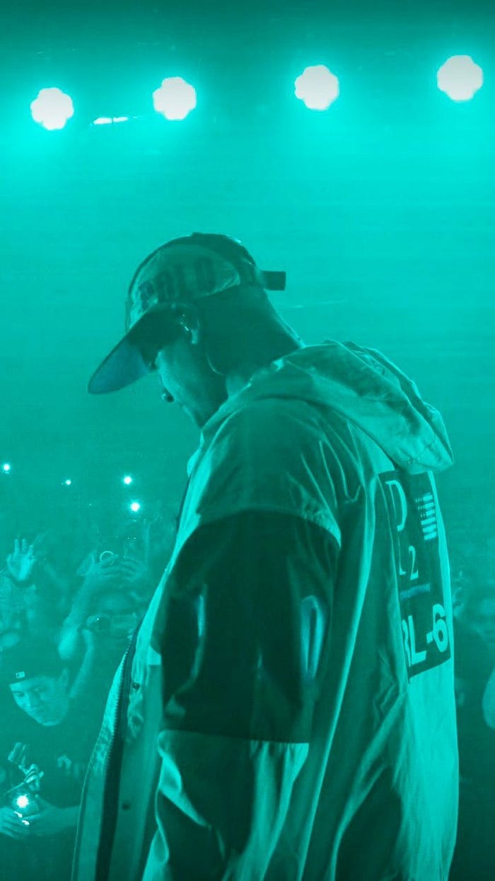 El oficio del MC: Lil Supa antes de un concierto