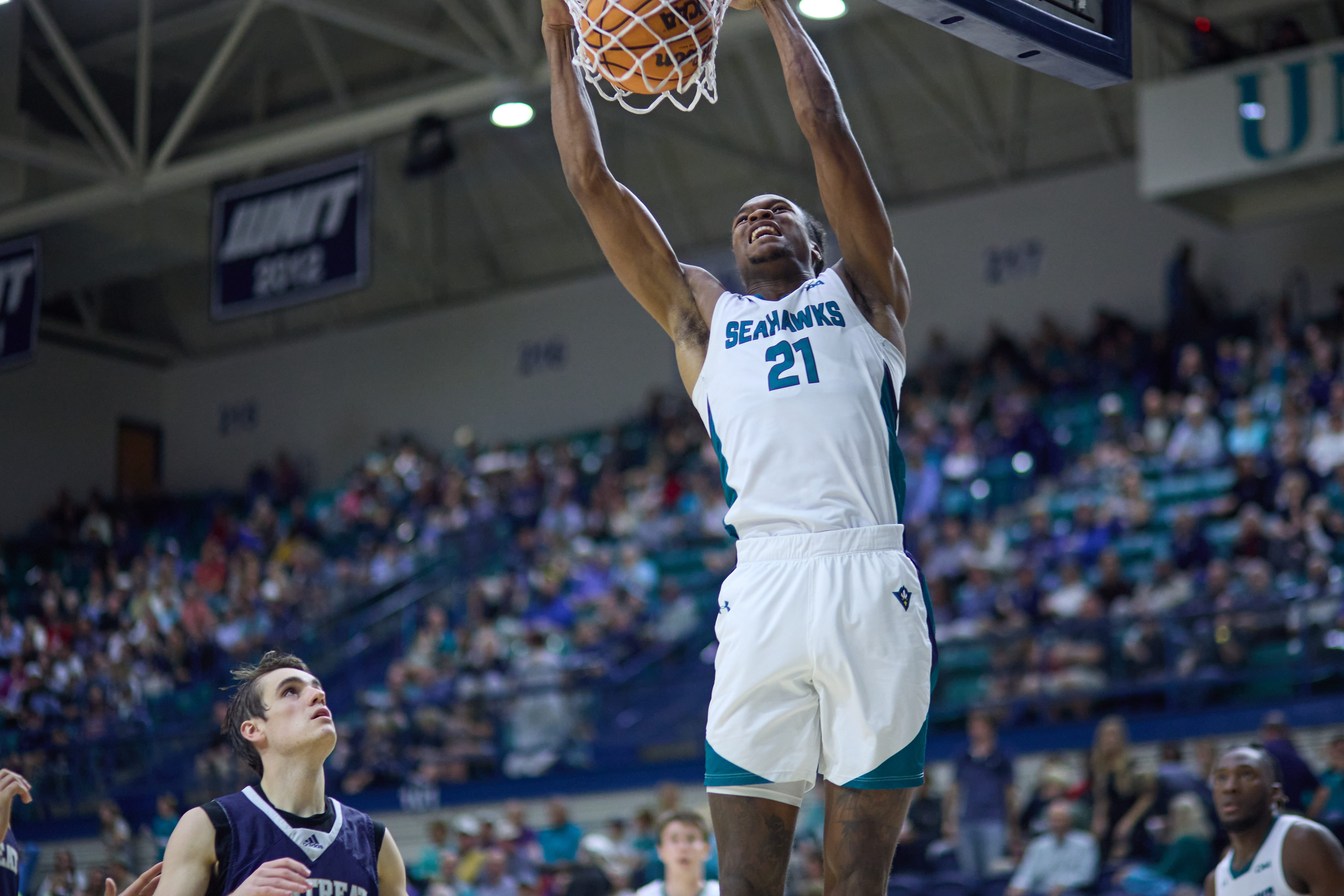 Phillips Delivers Another Clutch Victory