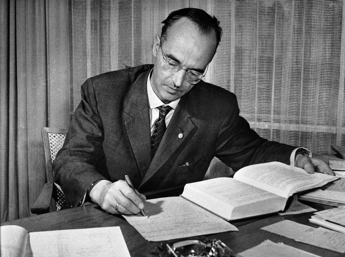 Thinker Traitor Scientist Spy: The Fascinating Life of Klaus Fuchs