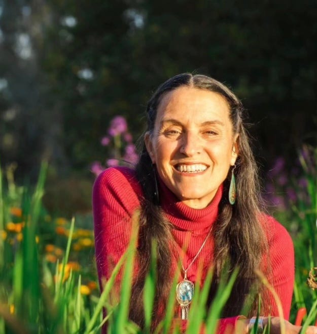 ayreÁnna (“air-AHna”) Ross | Substack