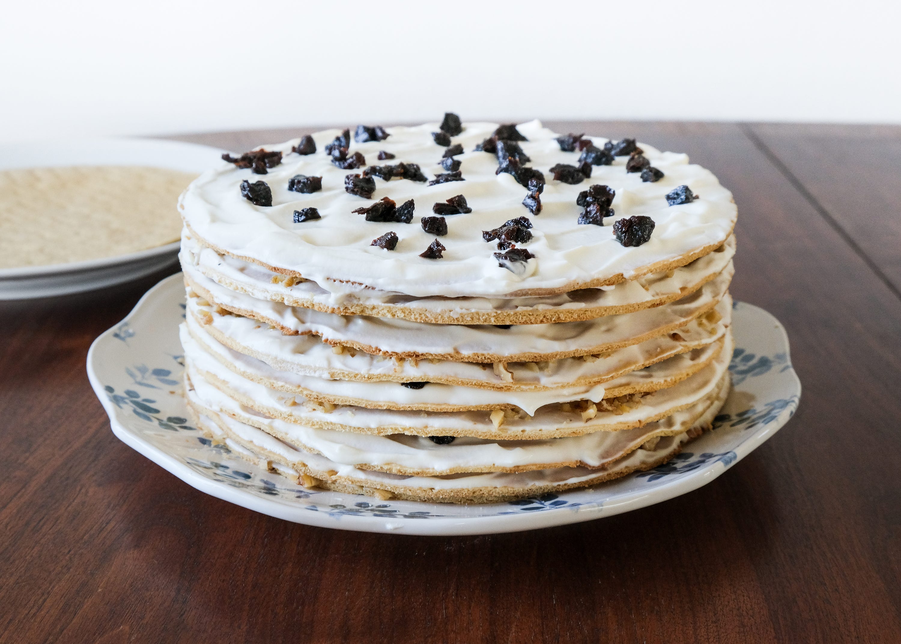 Medovyk – delicious Ukrainian honey cake recipe