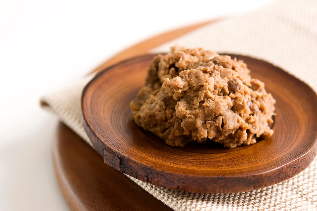 Making Wild-Fermented Meju - QU Fermentation Studio