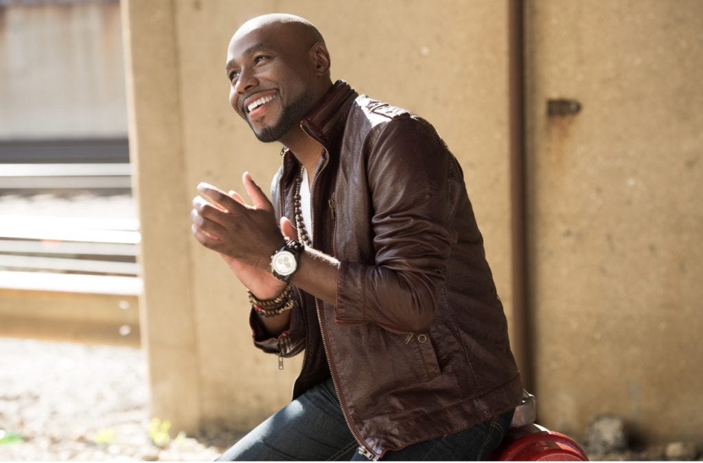 Cinque Cullar Bids Welcome To The King of Glory