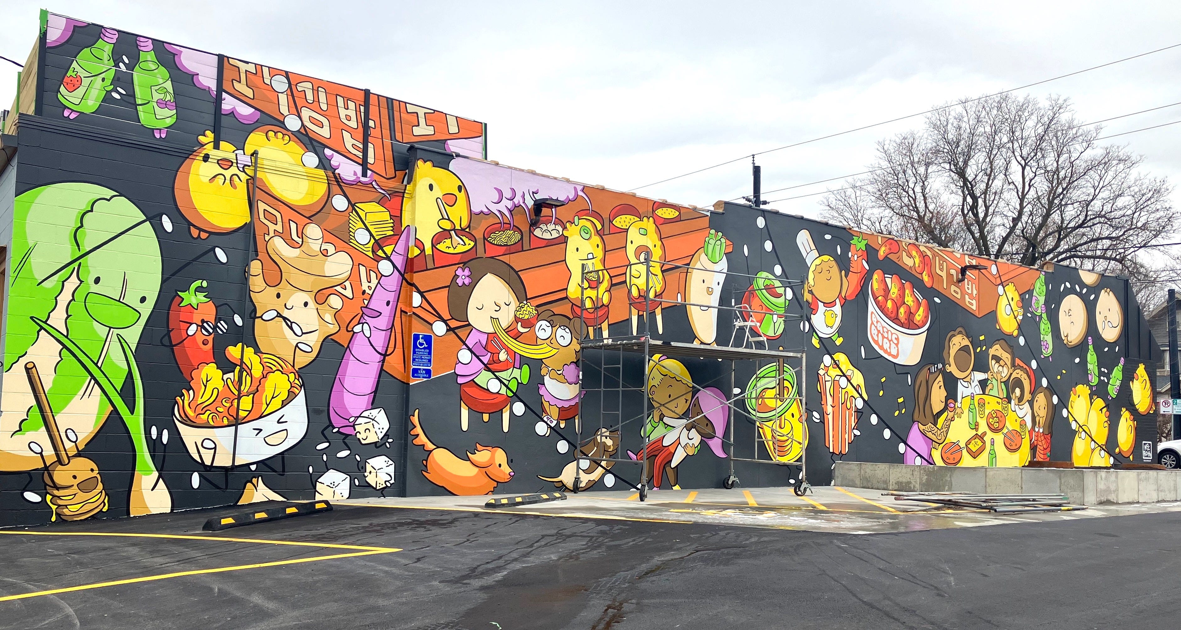 A First Look Inside Basic Bird + Other DSM Dining News