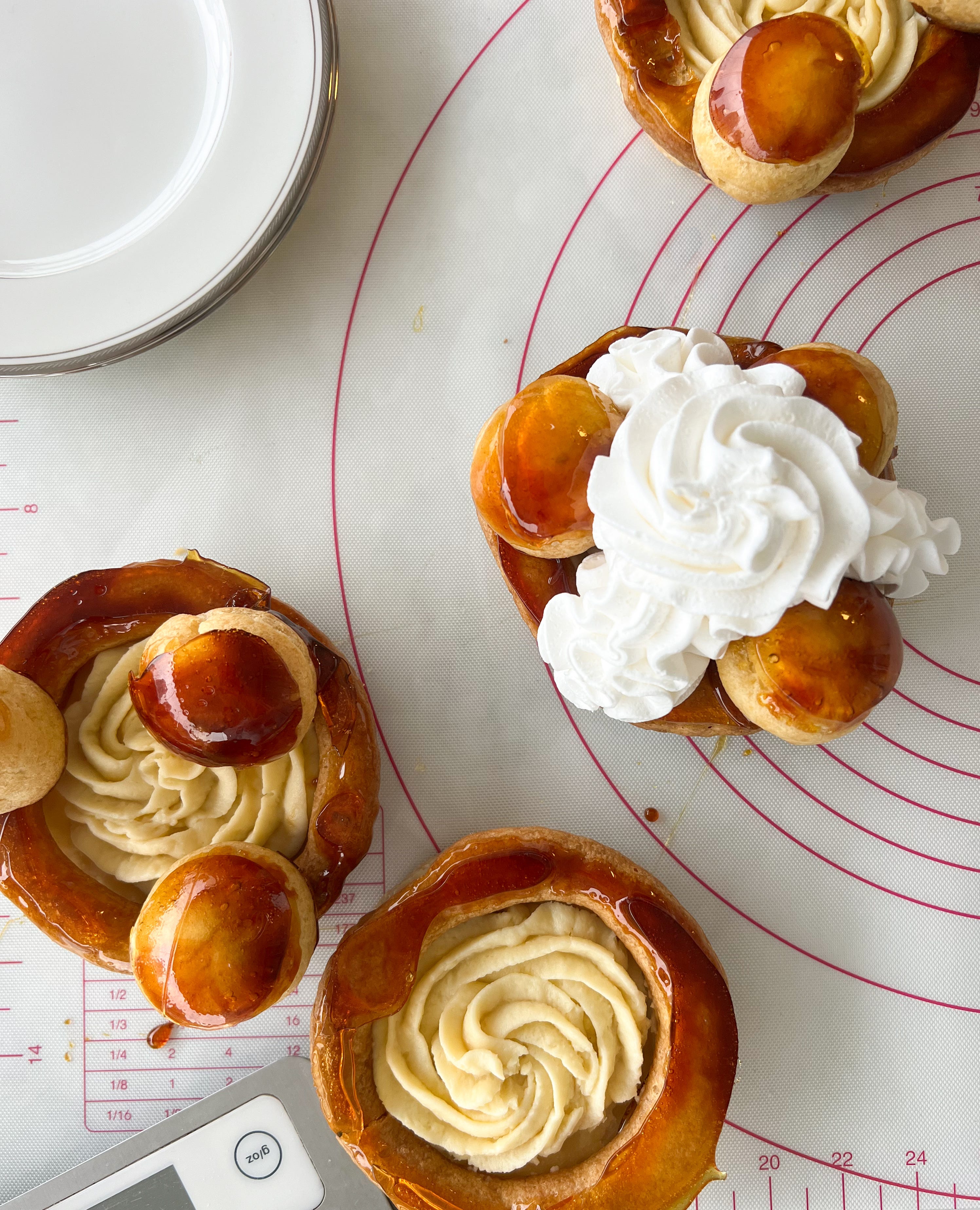 Saint Honoré - by Otavia Sommavilla - Fazendo um doce