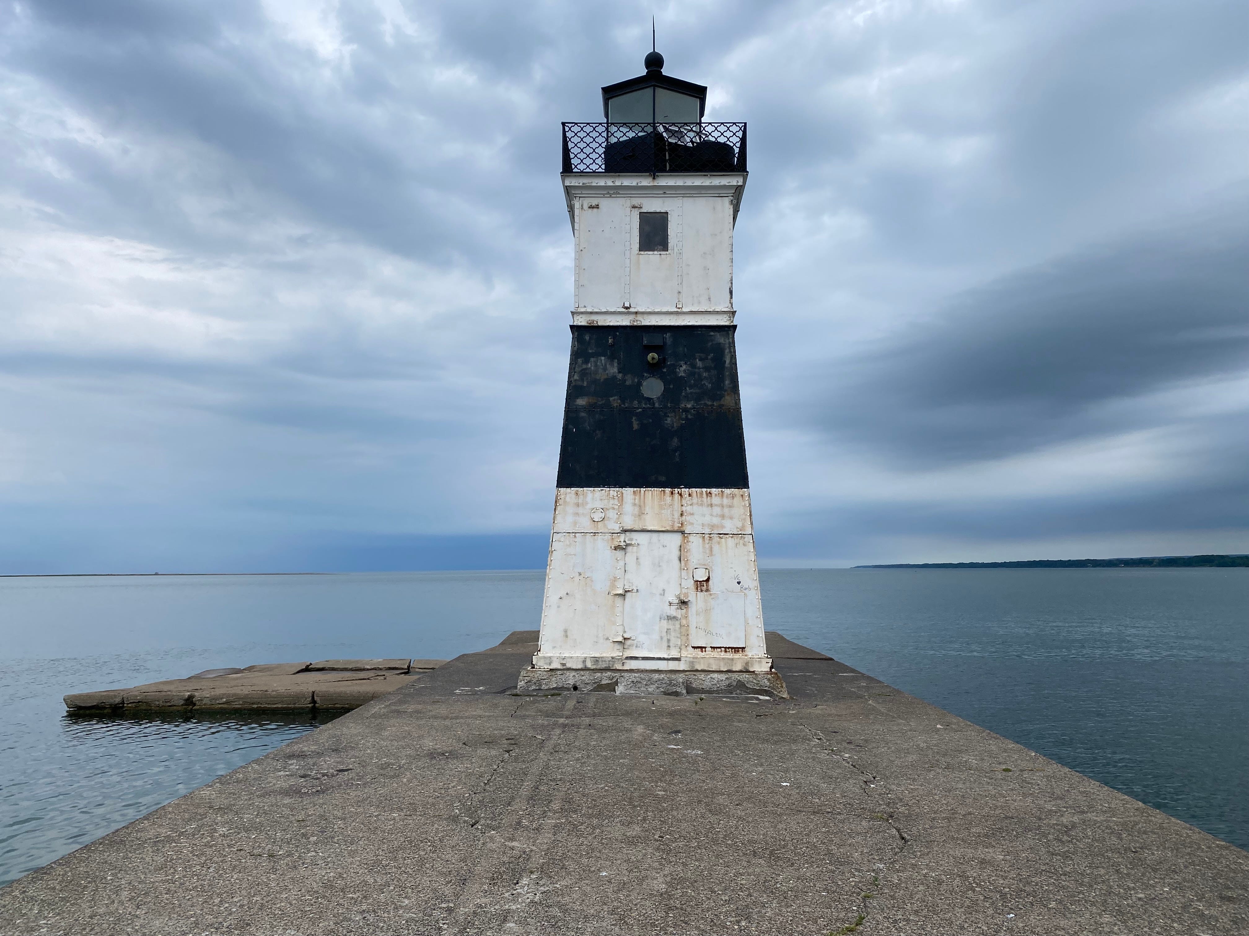 Pittsburgh's pizza journalist, managing a lighthouse, MMA fighters