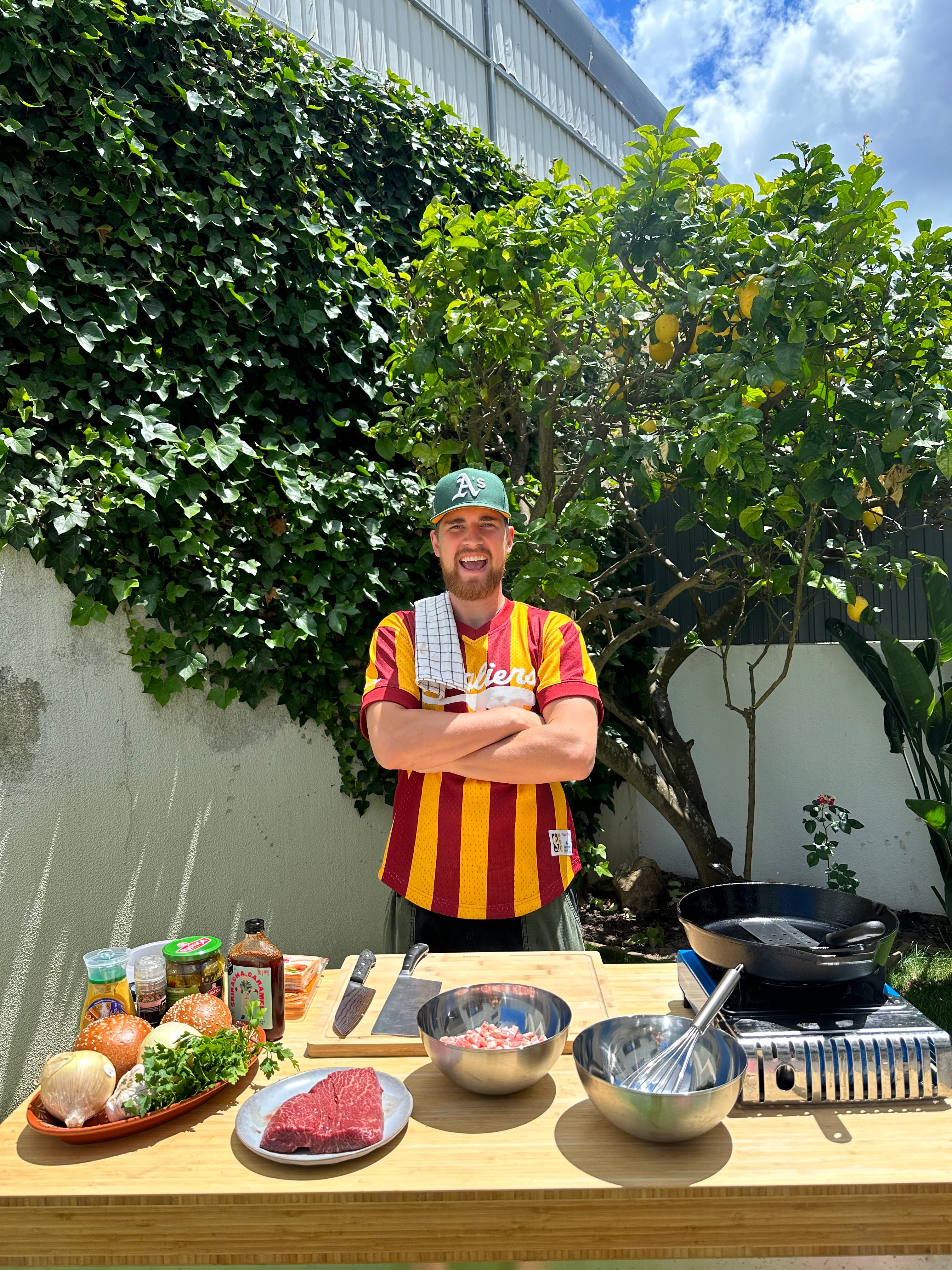 THE PERFECT BURGER - by Bartek Michalski