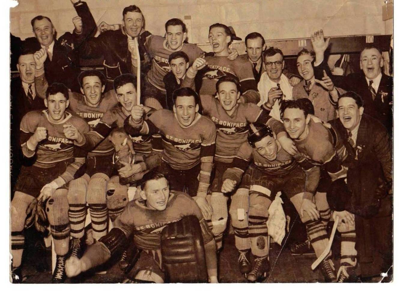 A Look At Billy Reay - NHL History with Ty Di Lello