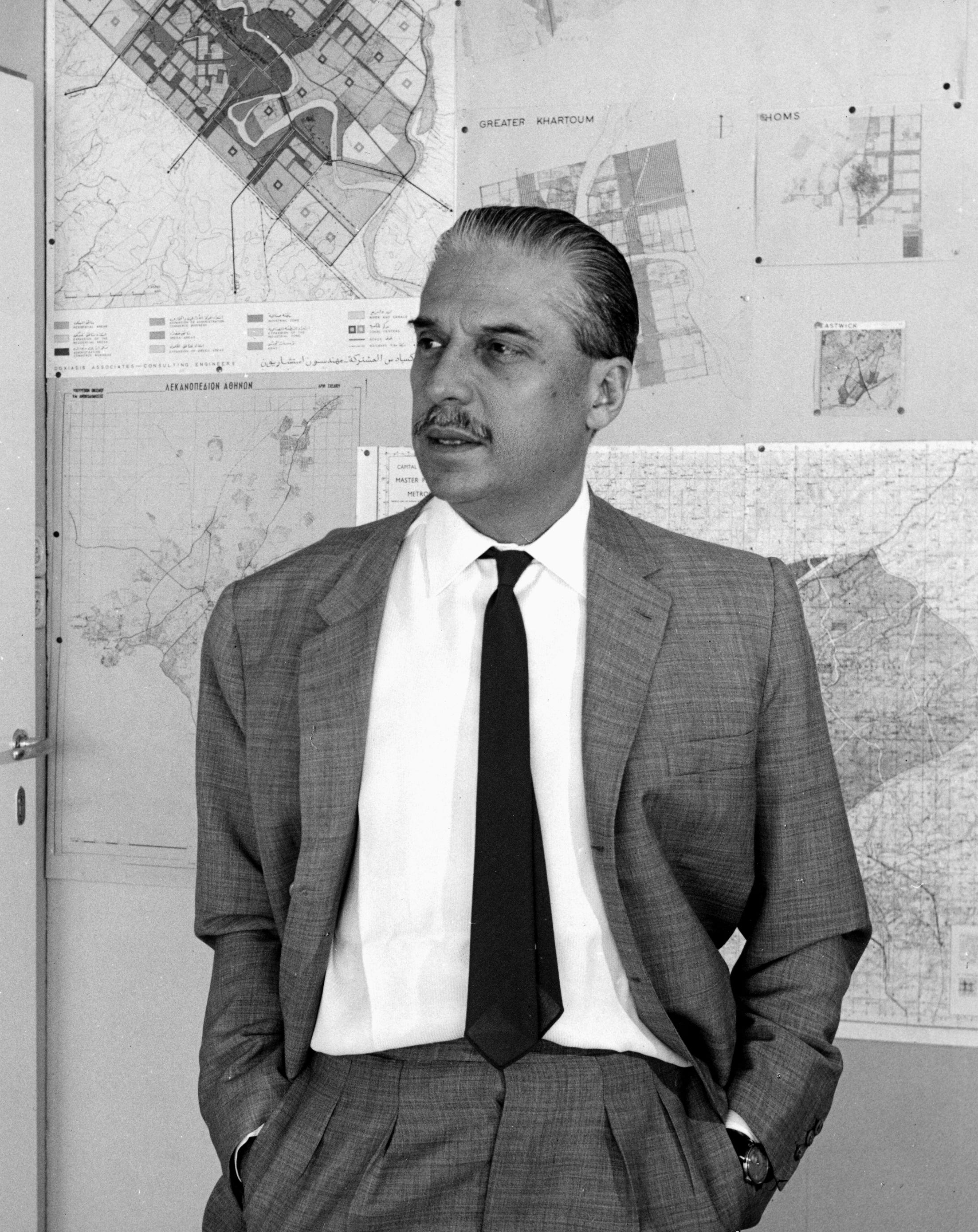 The World Planner - by Harrison Blackman - THE USONIAN