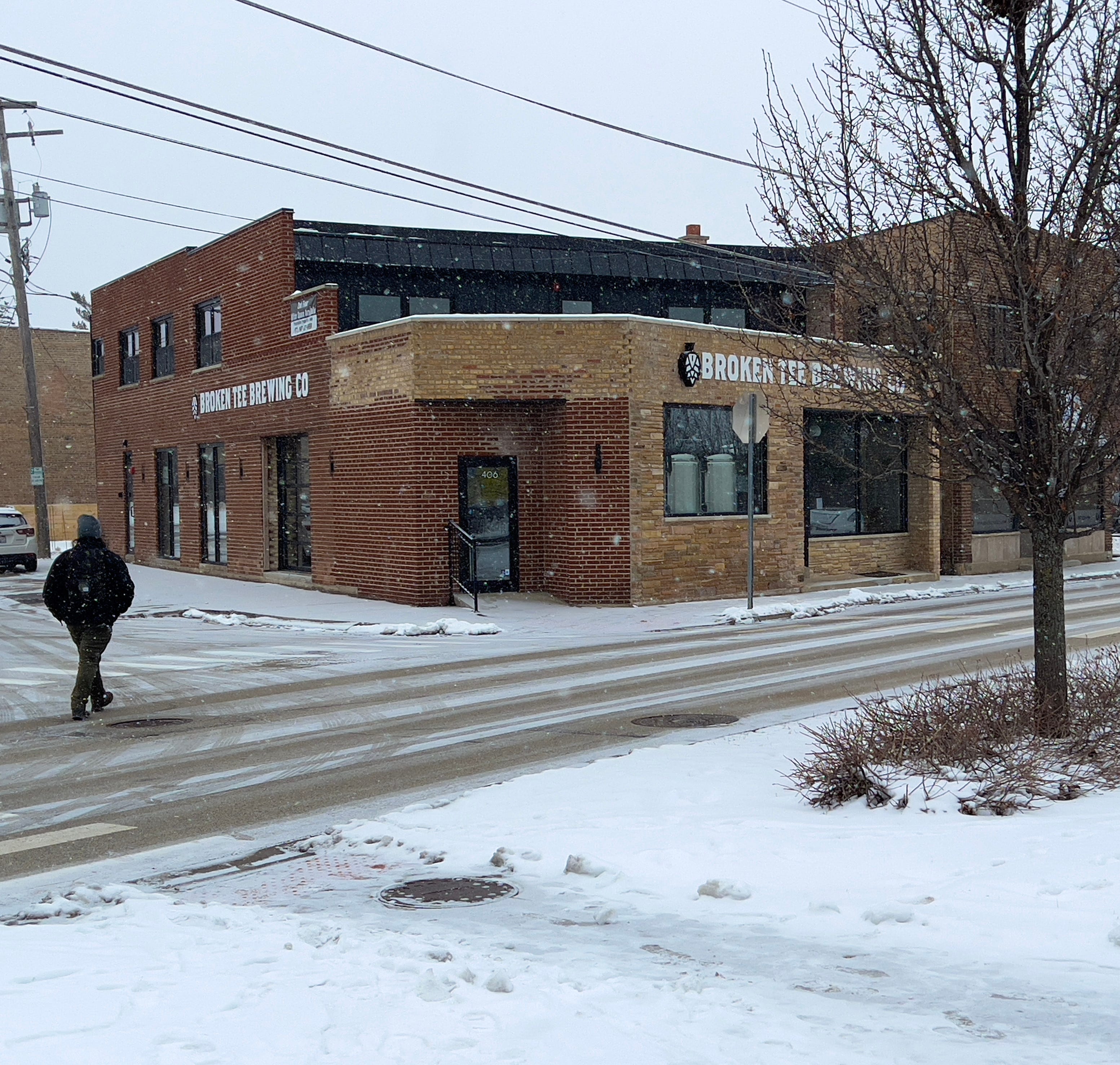 Broken Tee: After Golf Career, a Swing at Craft Brewing